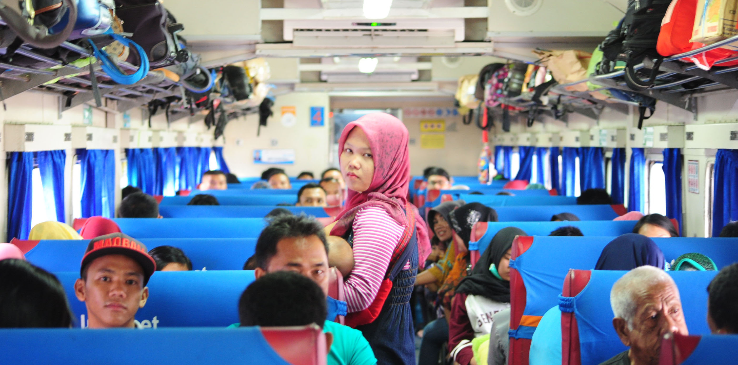 Beli Tiket Kereta Api Lebaran 2019 - Denotasi.com